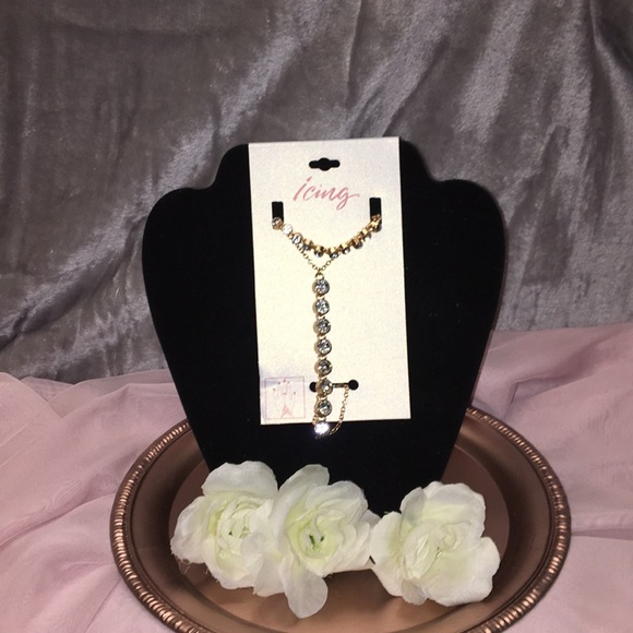 Icing | Jewelry | Gold Diamond Handring Bracelet | Poshmark